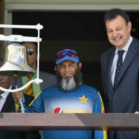 derek brewer cricket