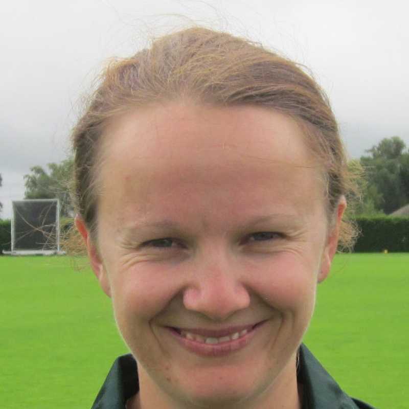 Lisa Grant's Instagram, Twitter & Facebook on IDCrawl