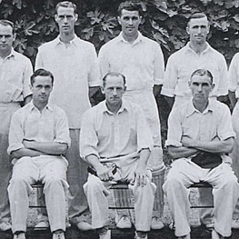 Les Compton's Instagram, Twitter & Facebook on IDCrawl