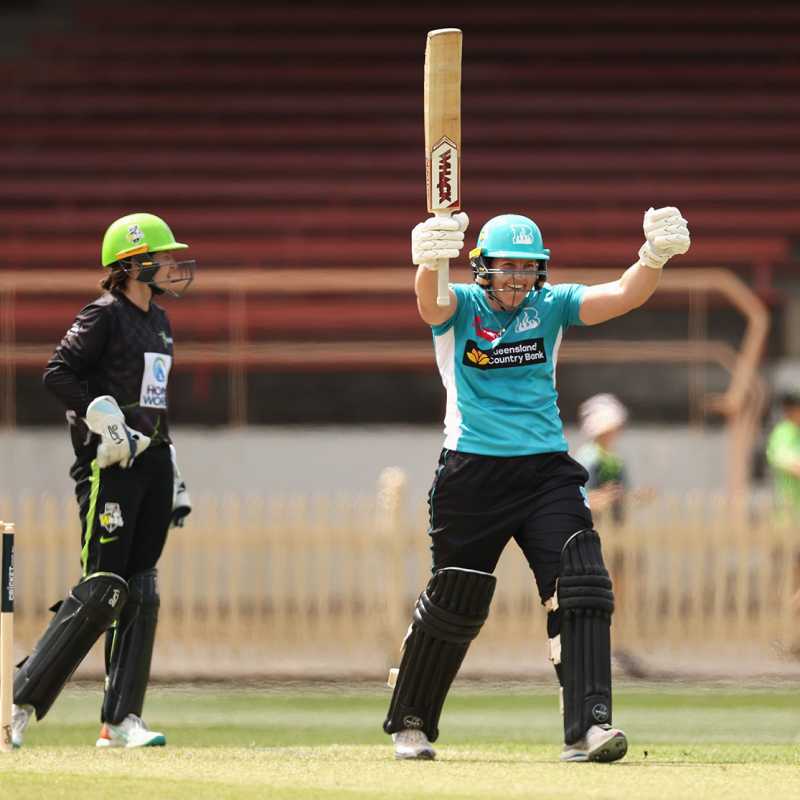Laura Harris Stats