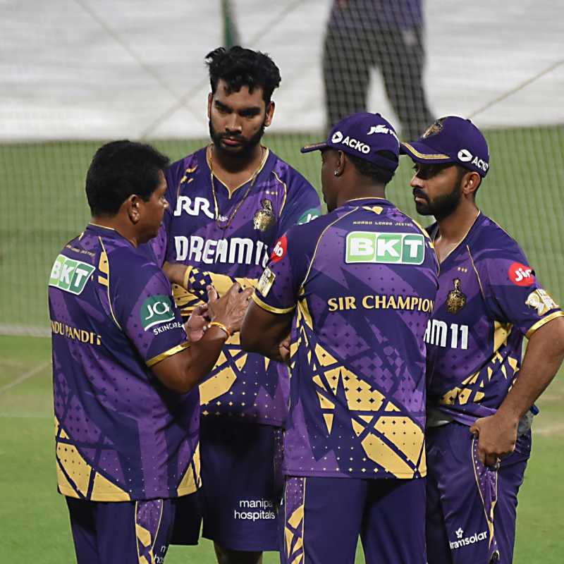 dwayne bravo bowling type