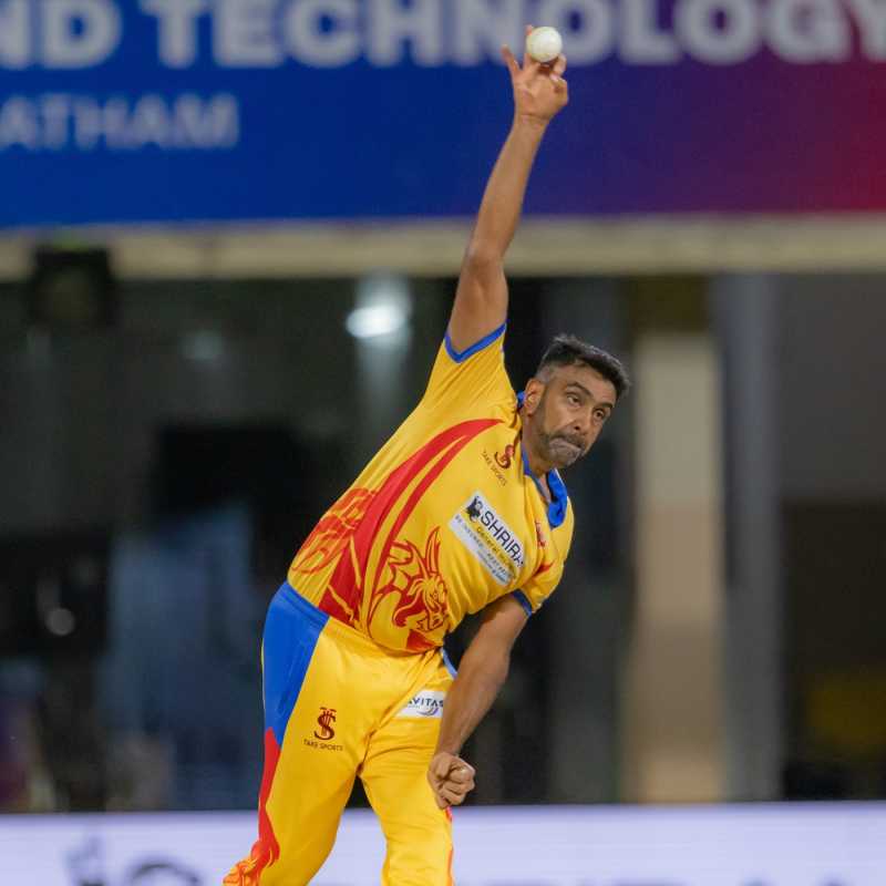 ravichandran ashwin qualification