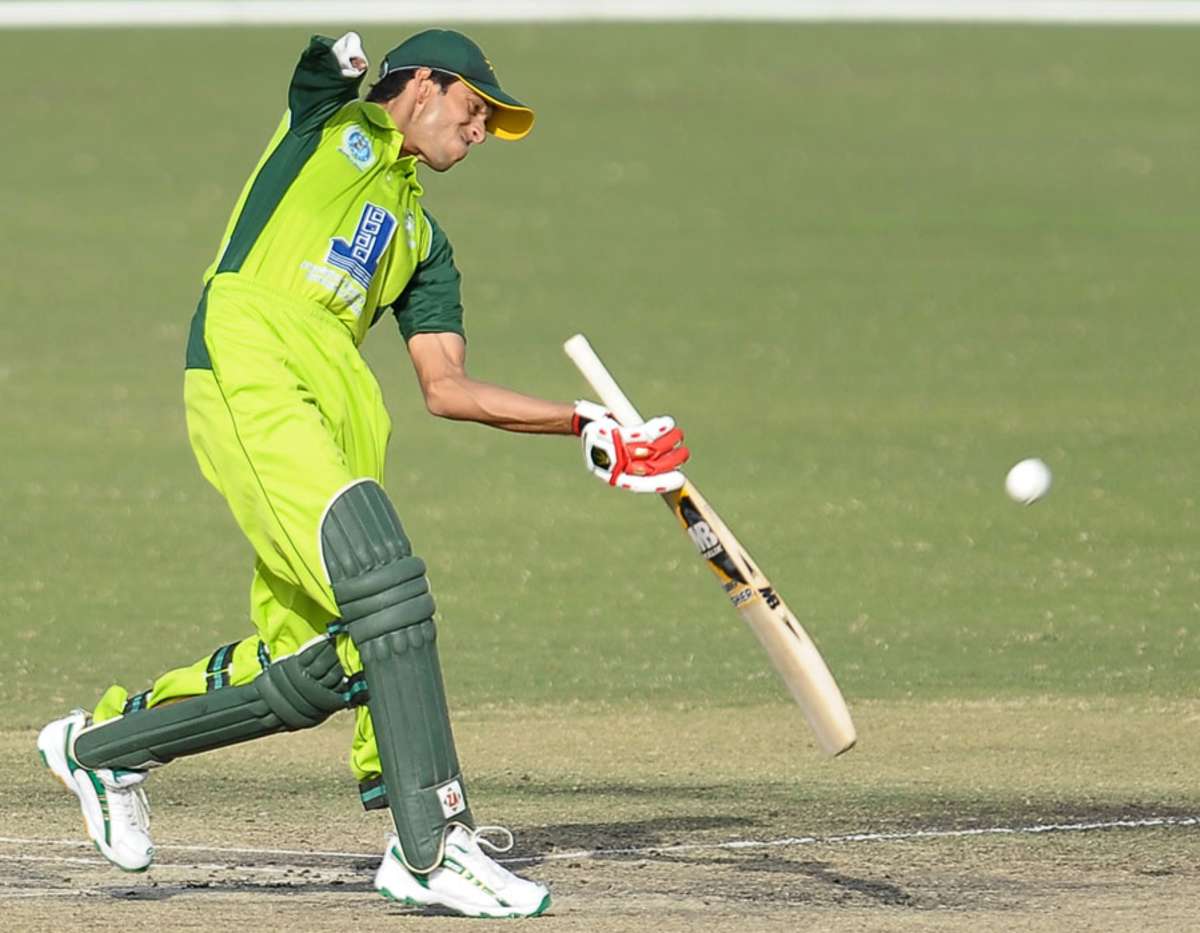 farhan saeed cricketer