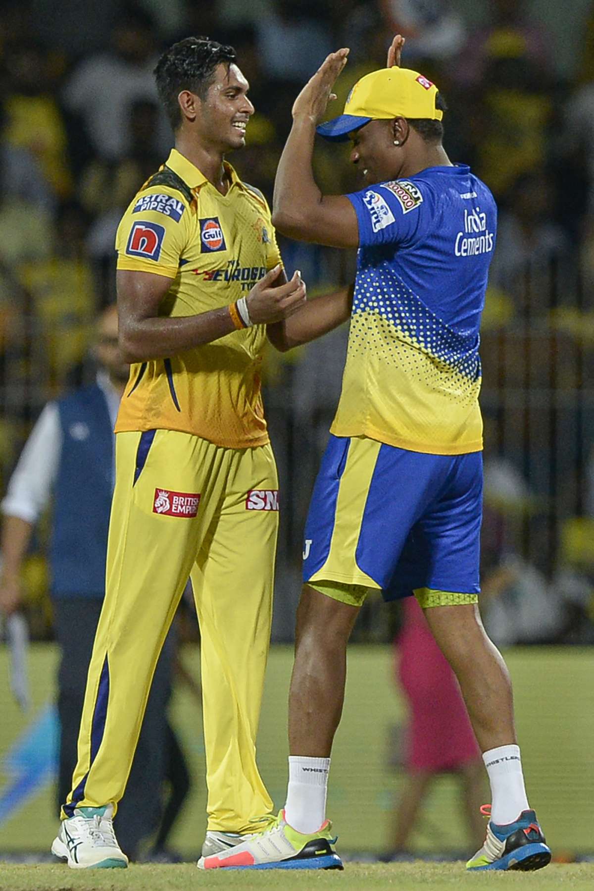 dwayne bravo bowling