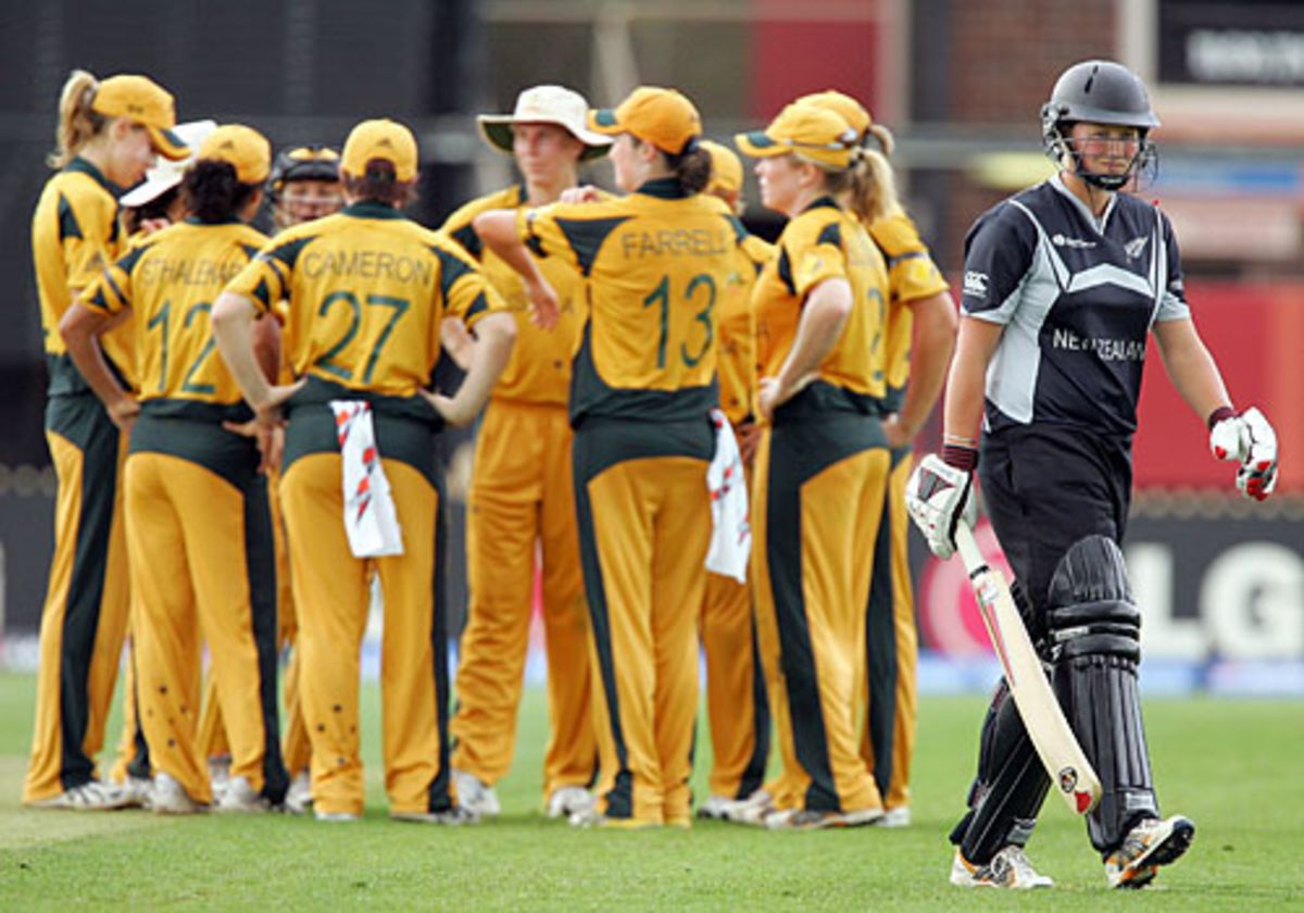 Aimee Mason departs for a duck | ESPNcricinfo.com