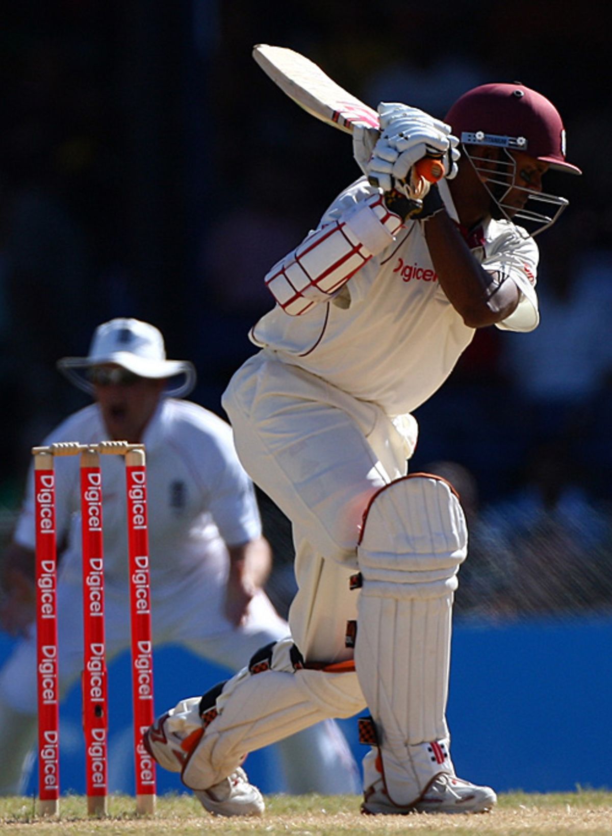Brendan Nash and Shivnarine Chanderpaul during their gutsy partnership ... Brendan Nash and Shivnarine Chanderpaul during their gutsy partnership ...