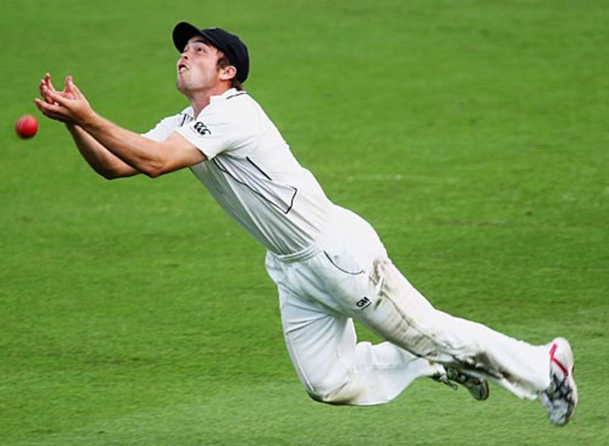 Daniel Flynn drops Sachin Tendulkar | ESPNcricinfo.com