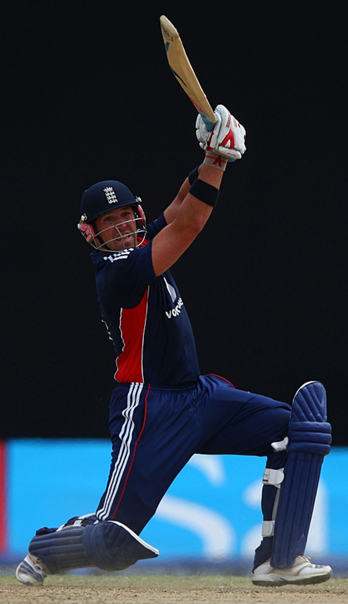 Matt Prior smashes one over the top | ESPNcricinfo.com