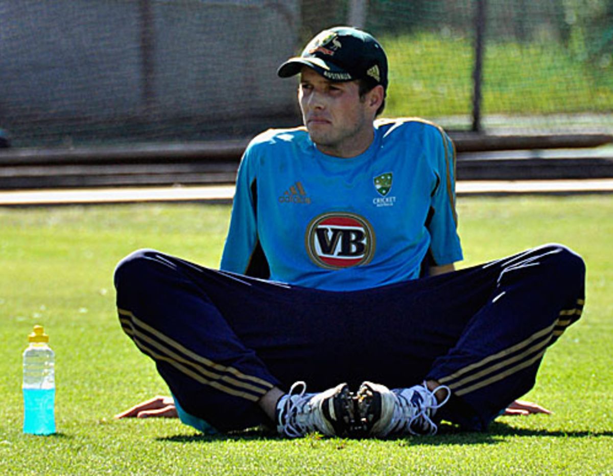 Ben Laughlin takes a breather | ESPNcricinfo.com