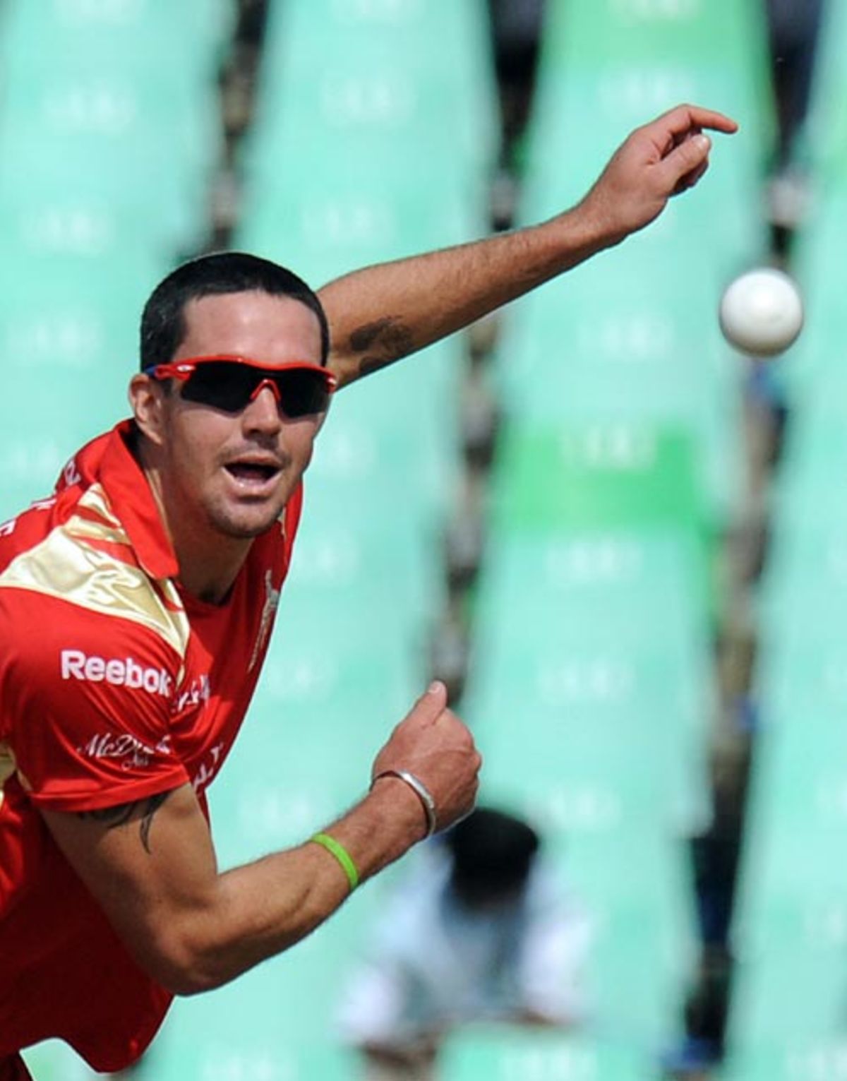 Kevin Pietersen bowls | ESPNcricinfo.com