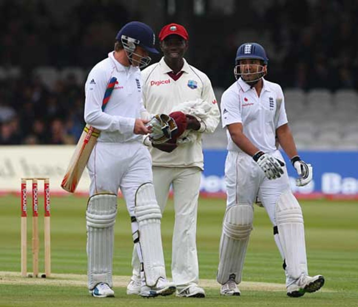 England's batsmen surprisingly take the light on the second morning ...