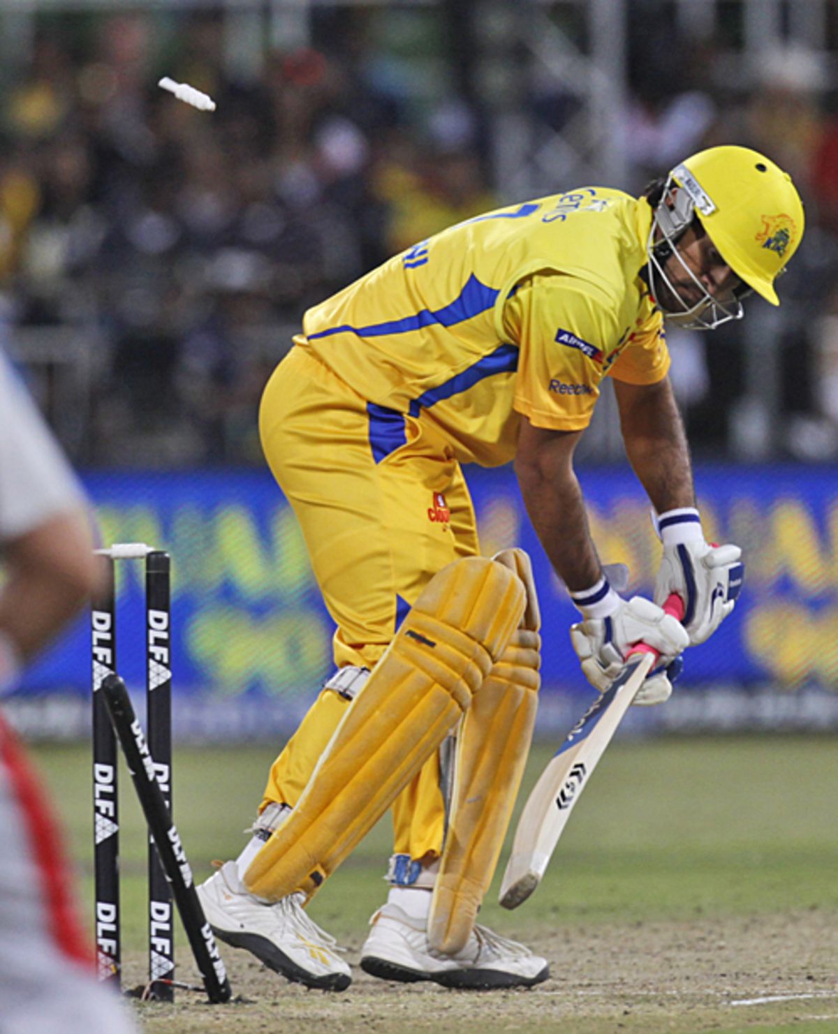 MS Dhoni is cleaned up by Sreesanth | ESPNcricinfo.com