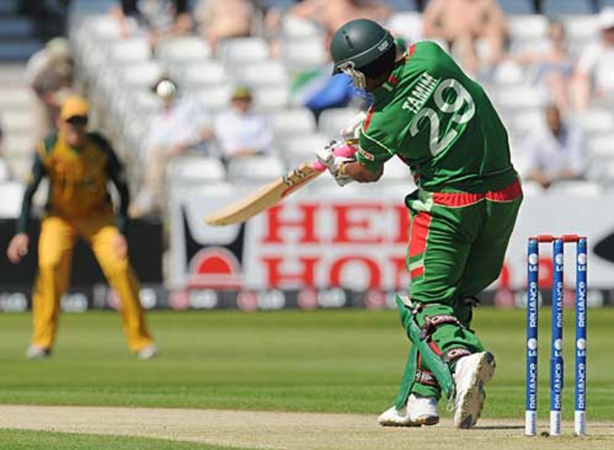 Andre Botha flicks to leg | ESPNcricinfo.com