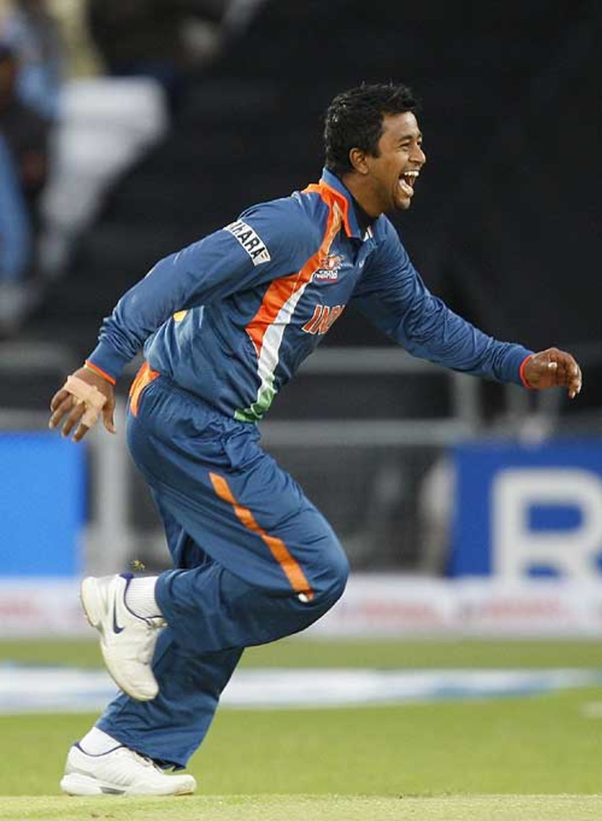 Pragyan Ojha was India's star performer in the field | ESPNcricinfo.com