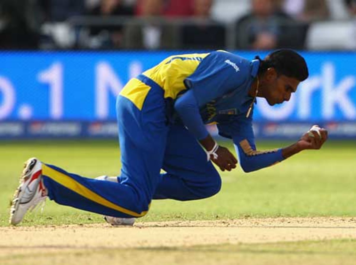 Isuru Udana grabs a sharp caught-and-bowled to remove Michael Clarke ...