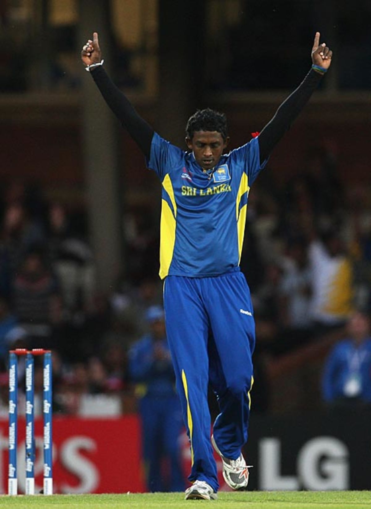 Ajantha Mendis celebrates the wicket of Shivnarine Chanderpaul ...