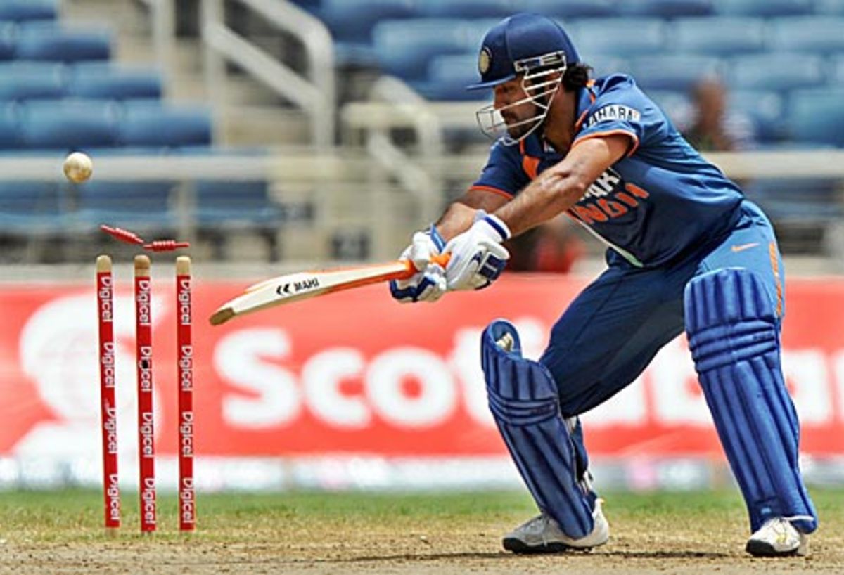 MS Dhoni is bowled for 95 | ESPNcricinfo.com