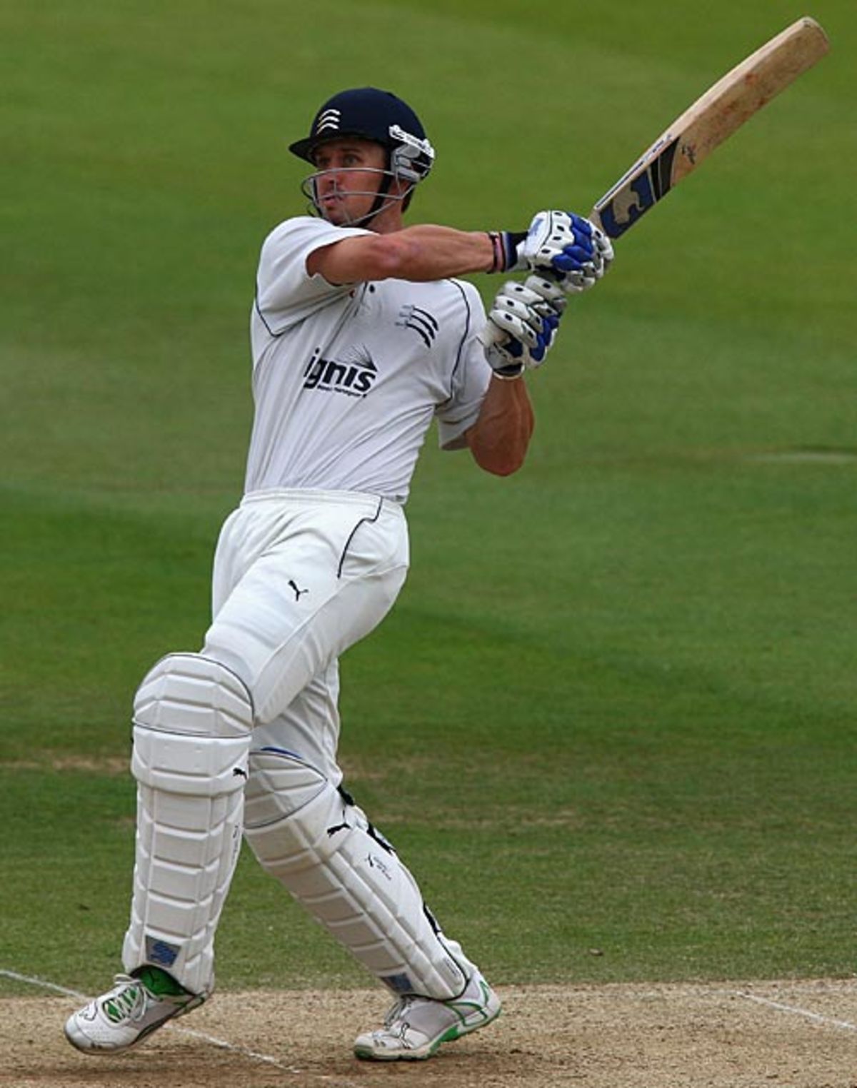 Nick Compton pulls | ESPNcricinfo.com