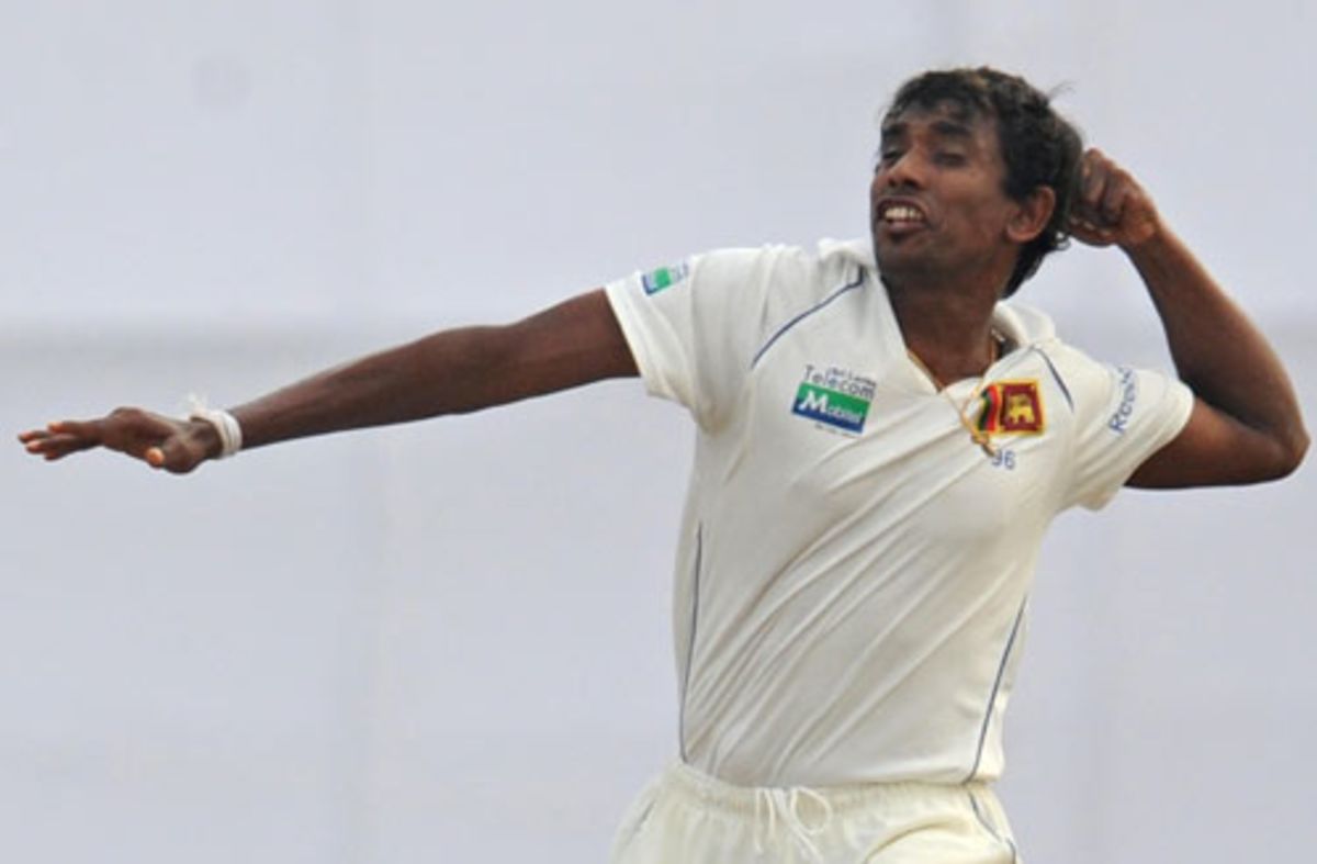 Thilan Thushara is overjoyed after dismissing Khurram Manzoor ...