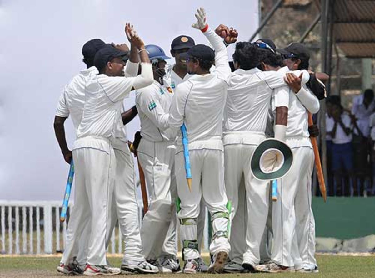 Rangana Herath jumps for joy | ESPNcricinfo.com