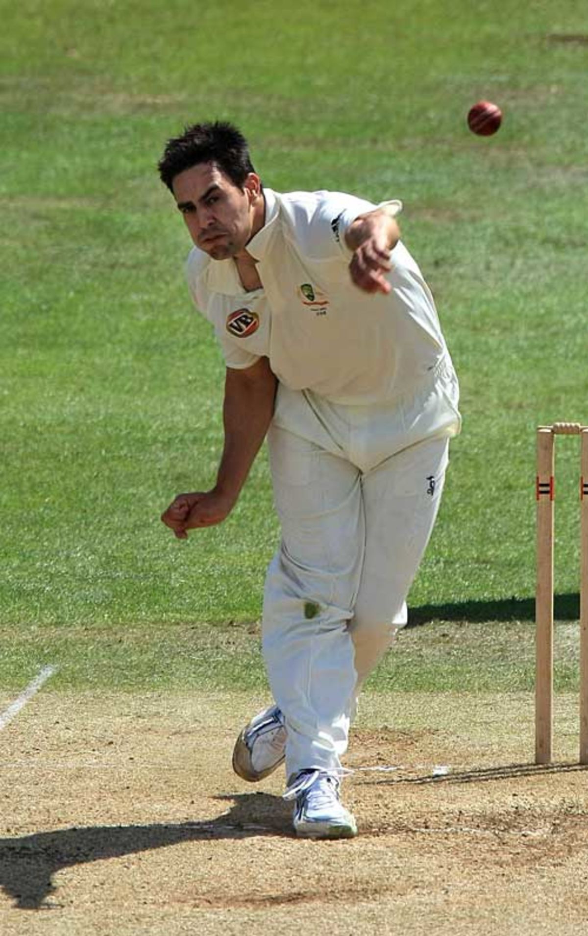 Michael Yardy brings out the reverse sweep | ESPNcricinfo.com