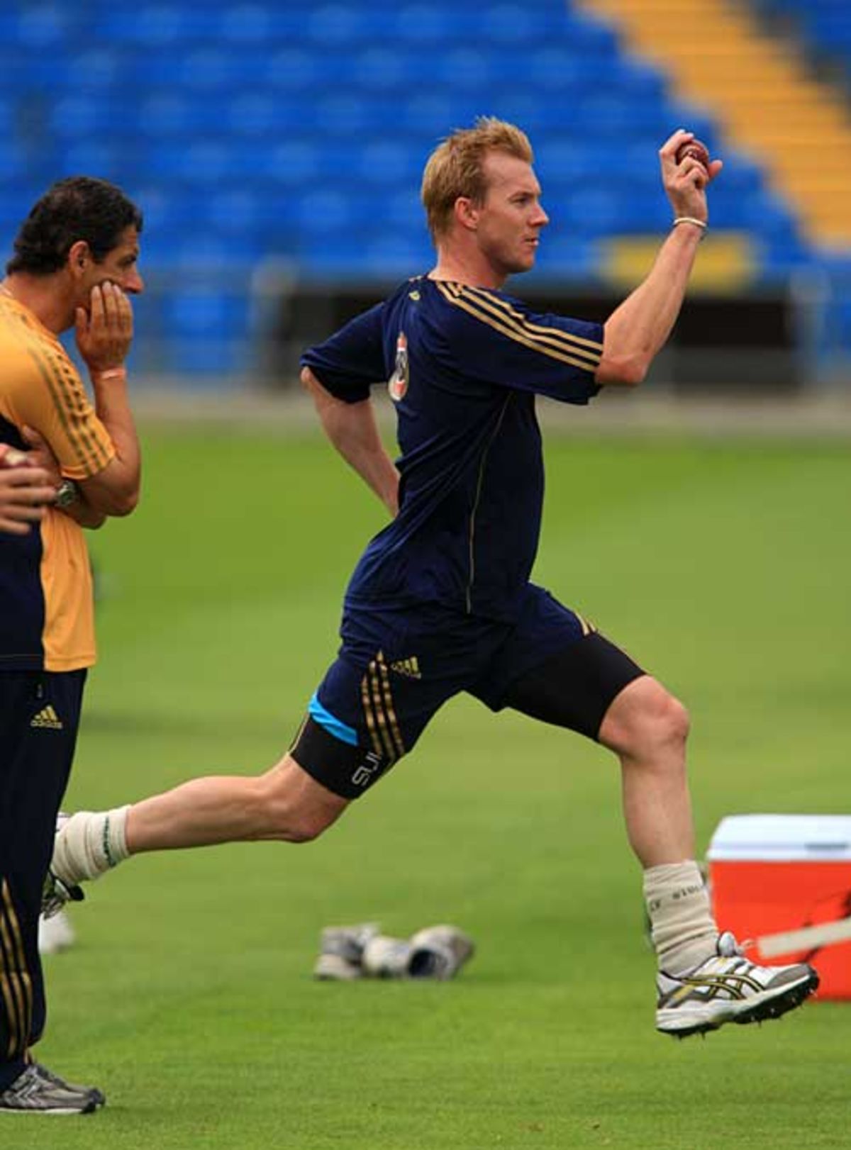 Brad Haddin practices slip catching with Ricky Ponting | ESPNcricinfo.com Brad Haddin practices slip catching with Ricky Ponting | ESPNcricinfo.com