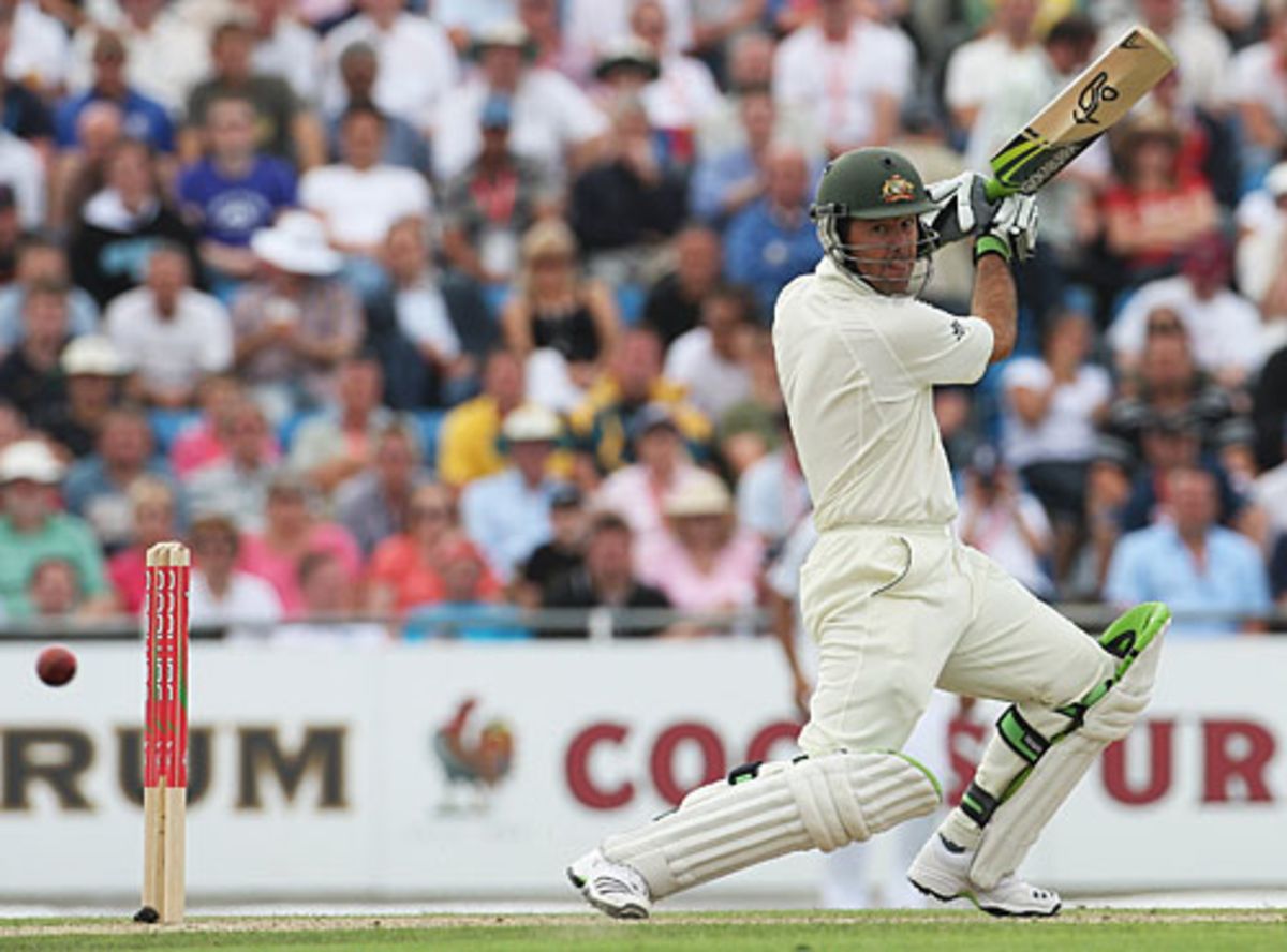 Ricky Ponting and Ben Hilfenhaus discuss field settings | ESPNcricinfo.com