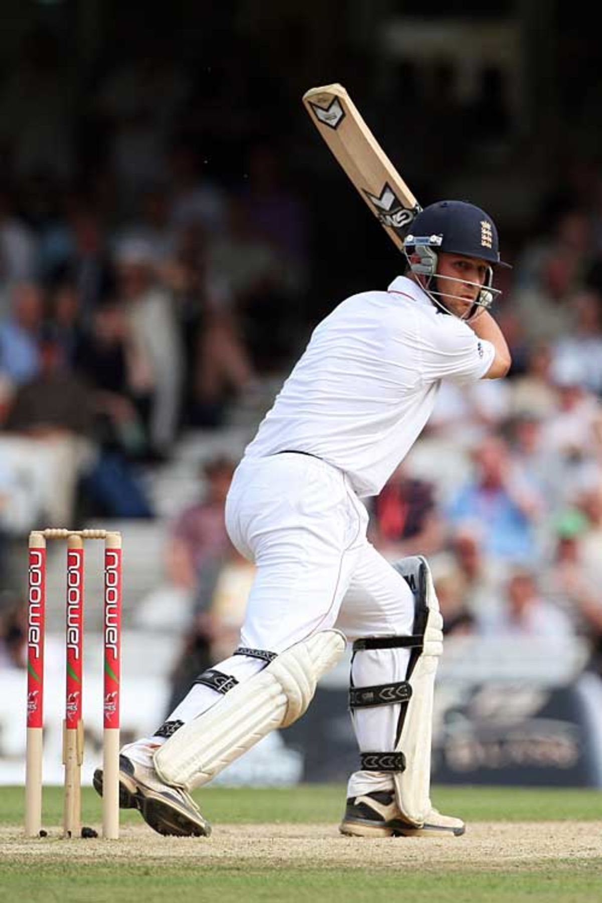 Fans watch the cricket from flats overlooking The Oval | ESPNcricinfo.com