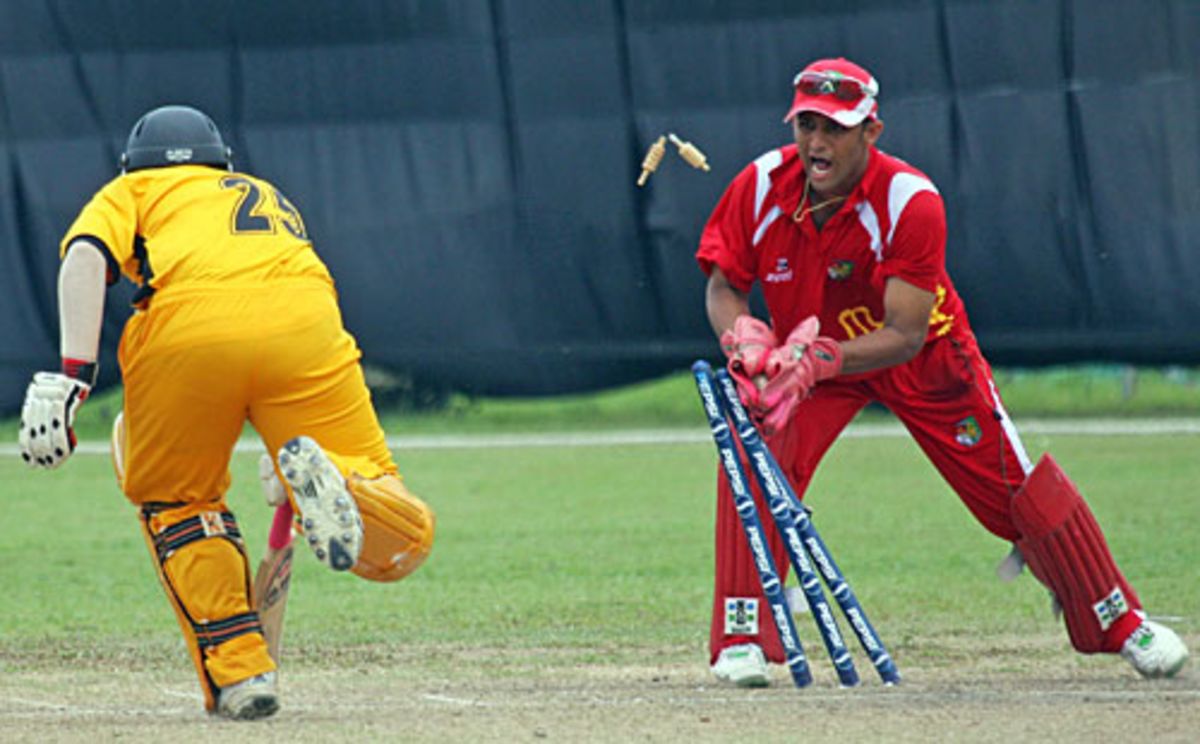 GH Smit plays through point | ESPNcricinfo.com