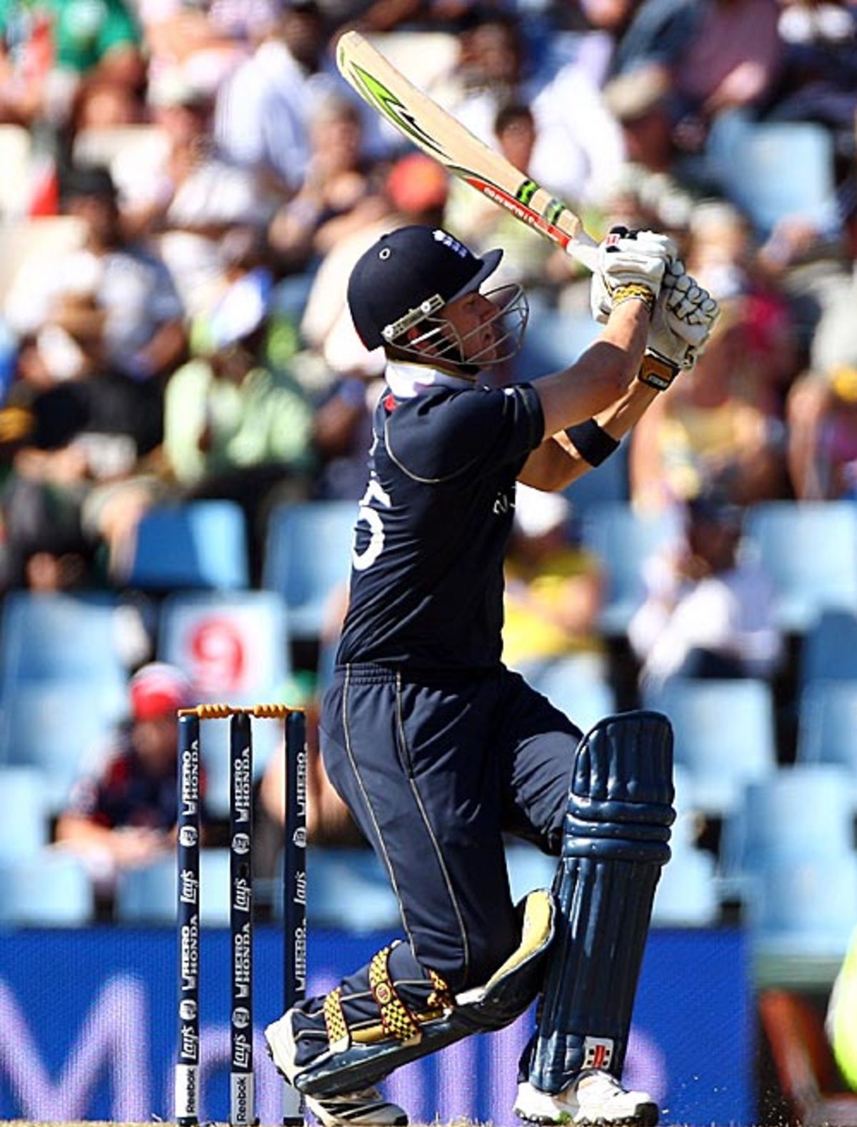 Joe Denly pulls one into the deep | ESPNcricinfo.com Joe Denly pulls one into the deep | ESPNcricinfo.com