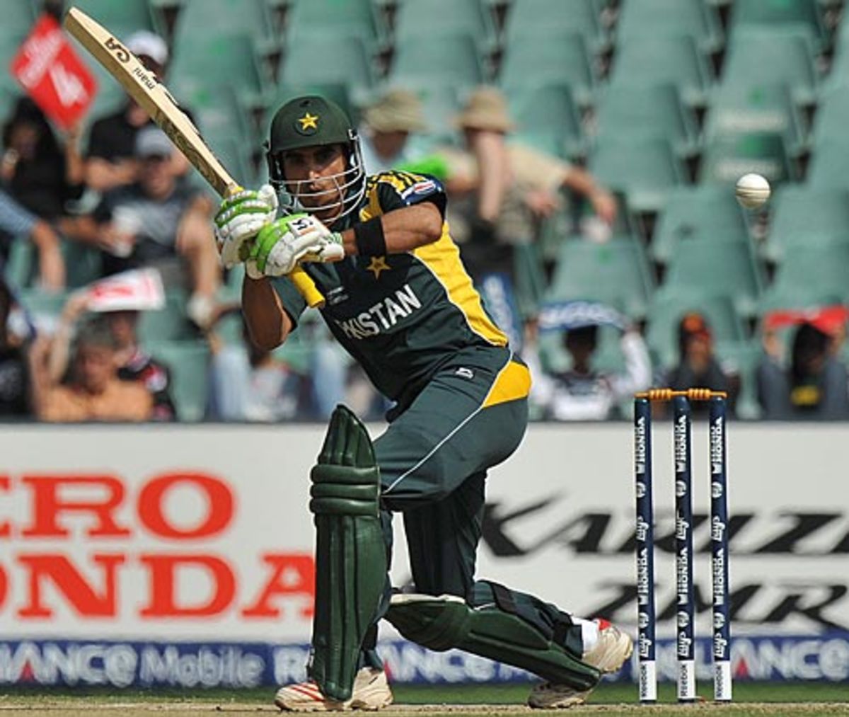 Imran Nazir plays through the leg side | ESPNcricinfo.com