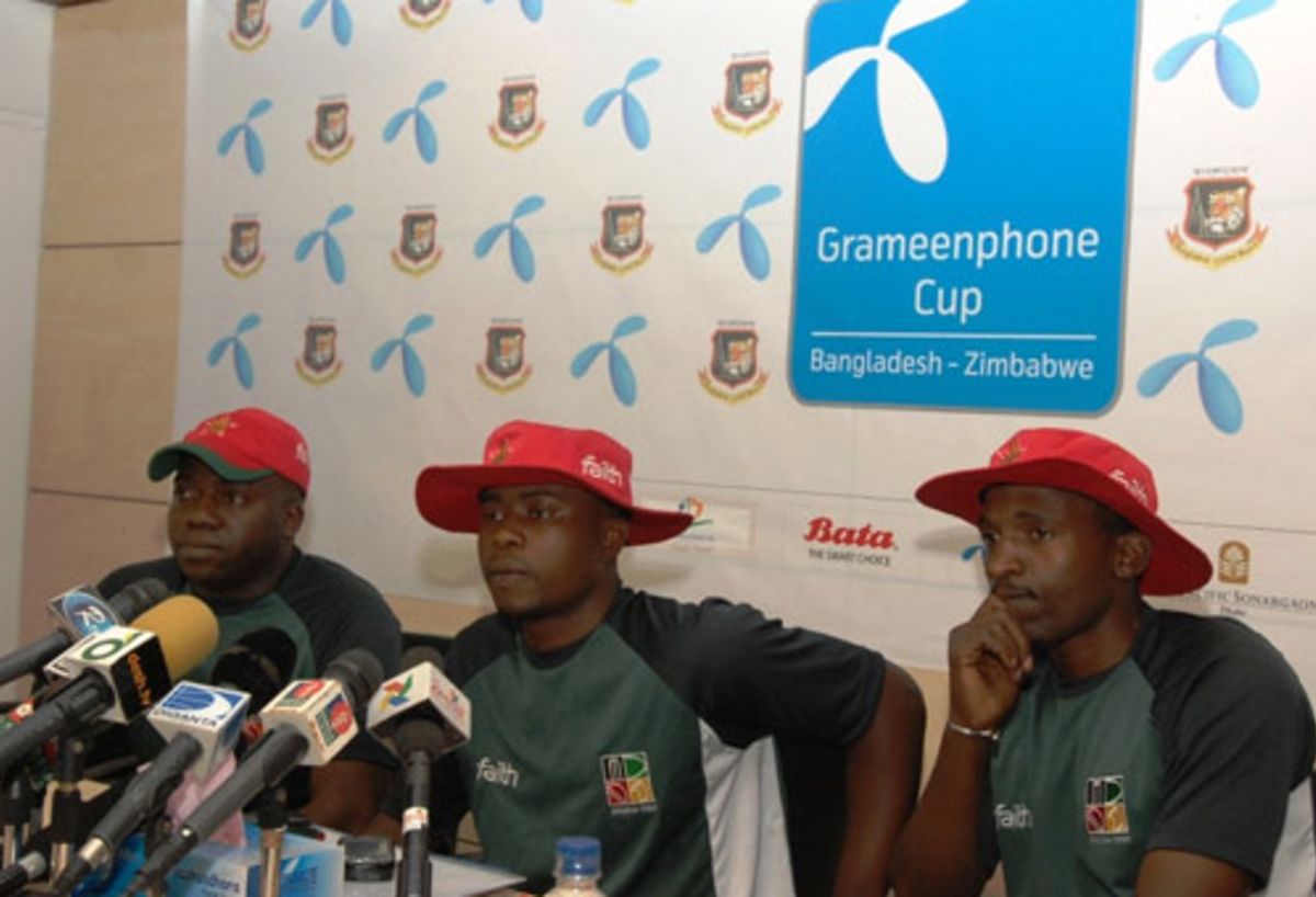 Henry Davids drops a catch | ESPNcricinfo.com