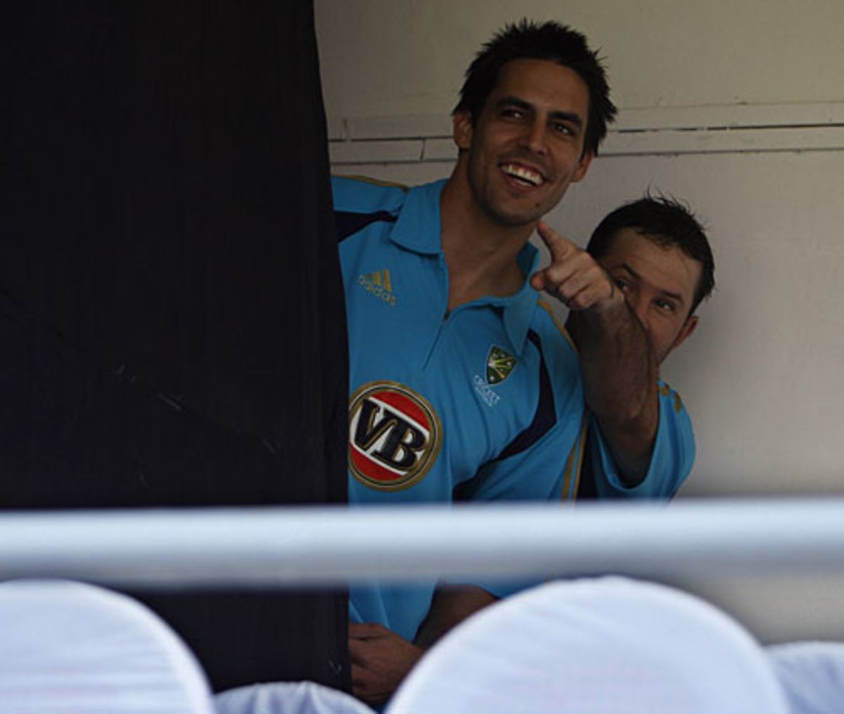 Mitchell Johnson and Ricky Ponting lie in waiting | ESPNcricinfo.com