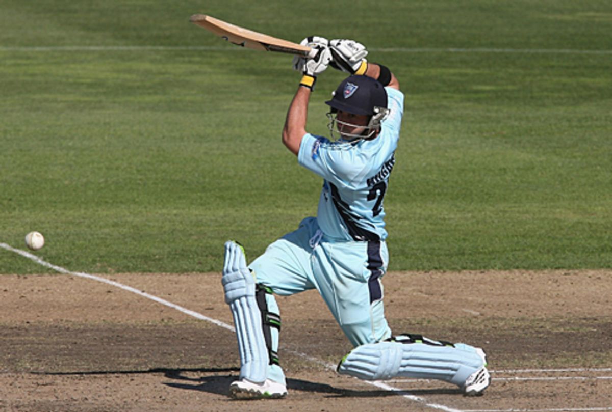Graham Napier muscles the ball | ESPNcricinfo.com