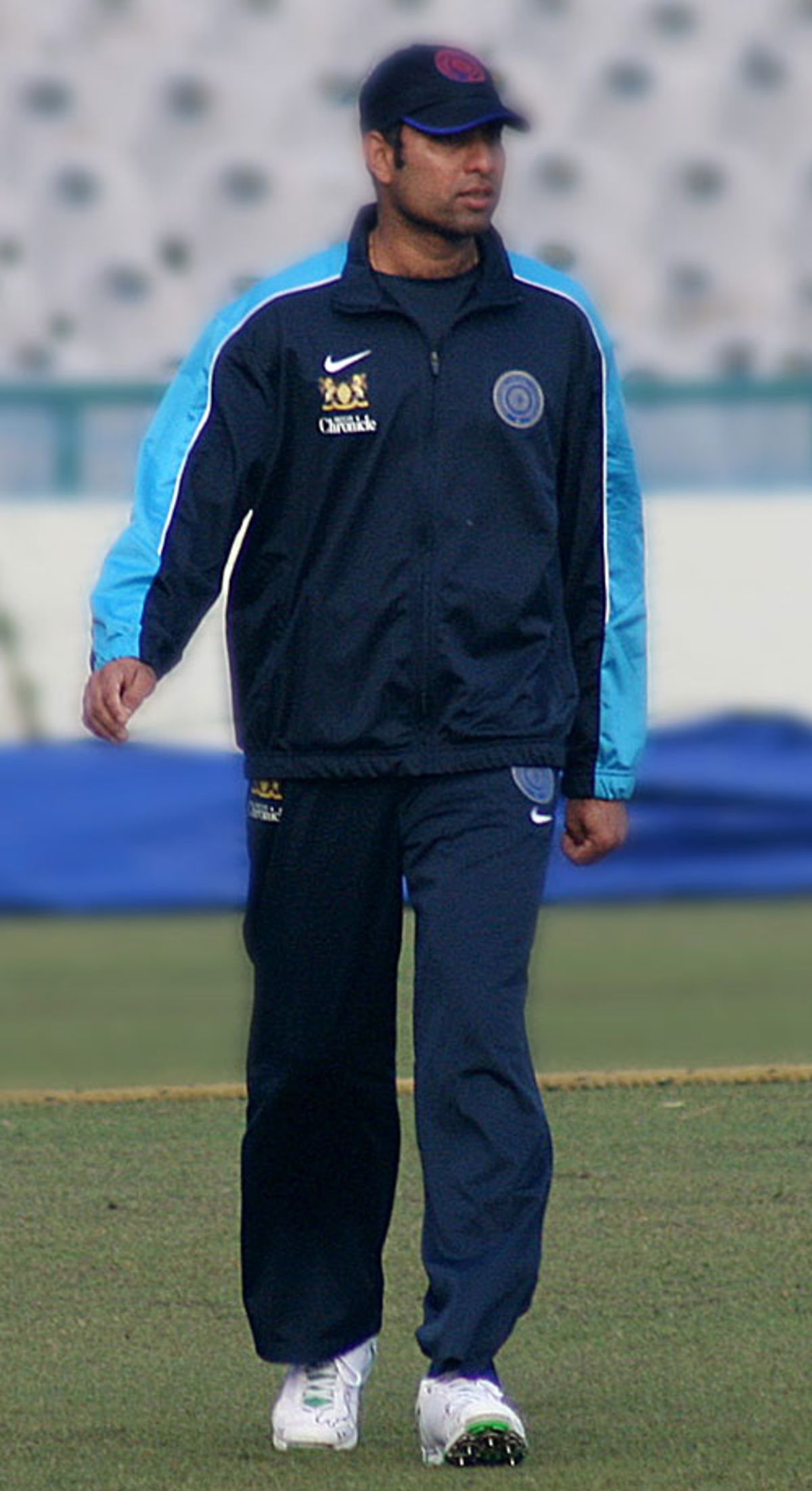 MP Arjun bends his back | ESPNcricinfo.com