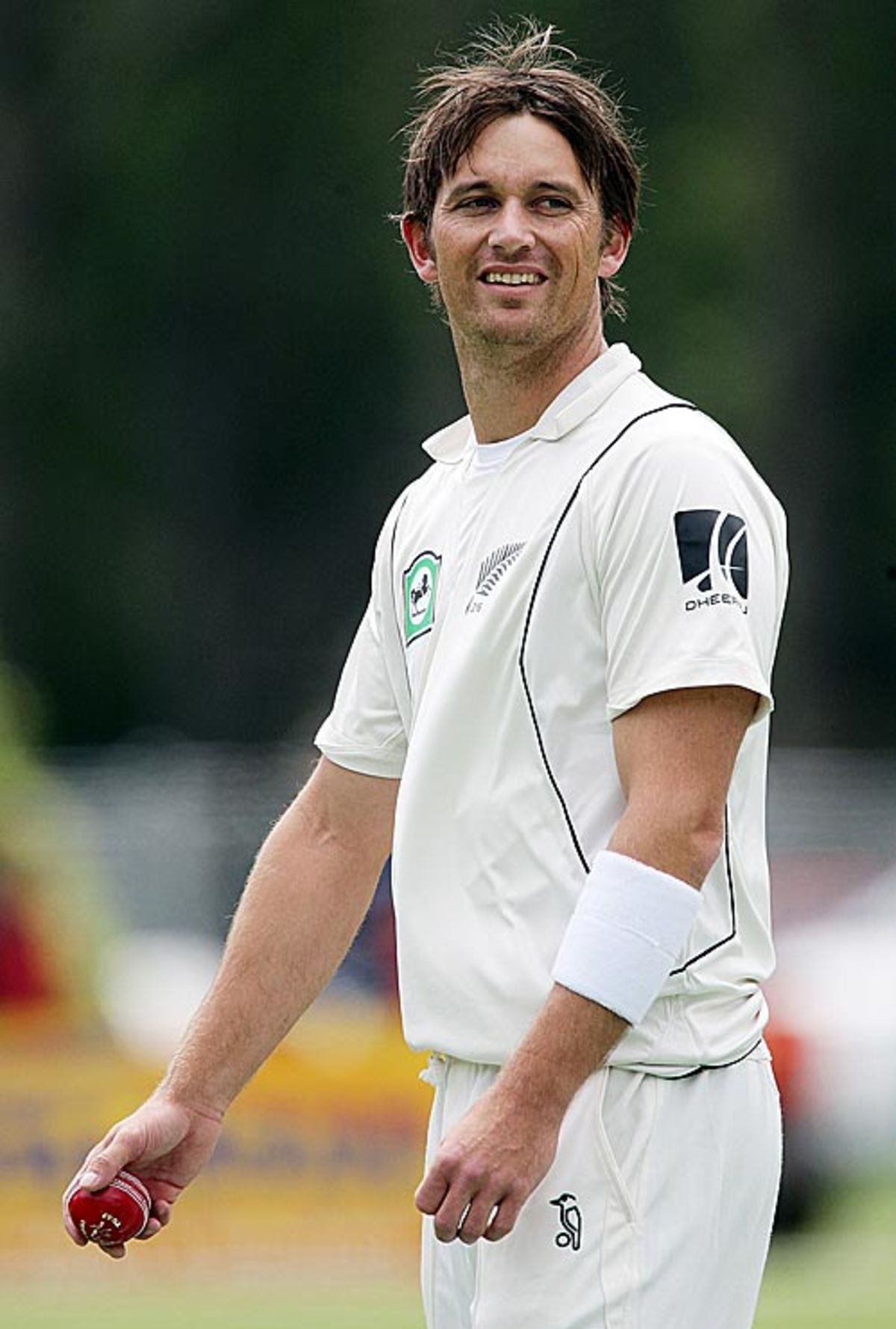 Shane Bond started well in his first Test after returning to the ...