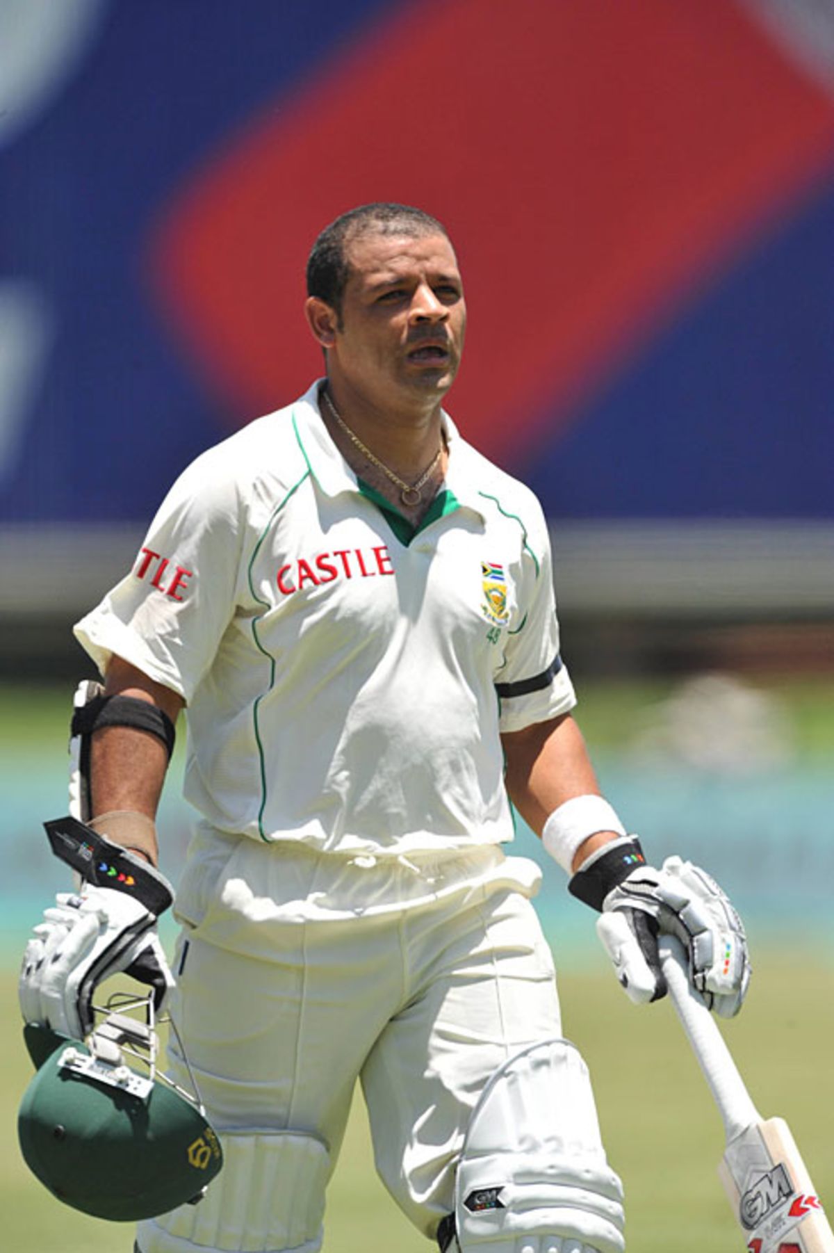 Hashim Amla ducks a bouncer | ESPNcricinfo.com