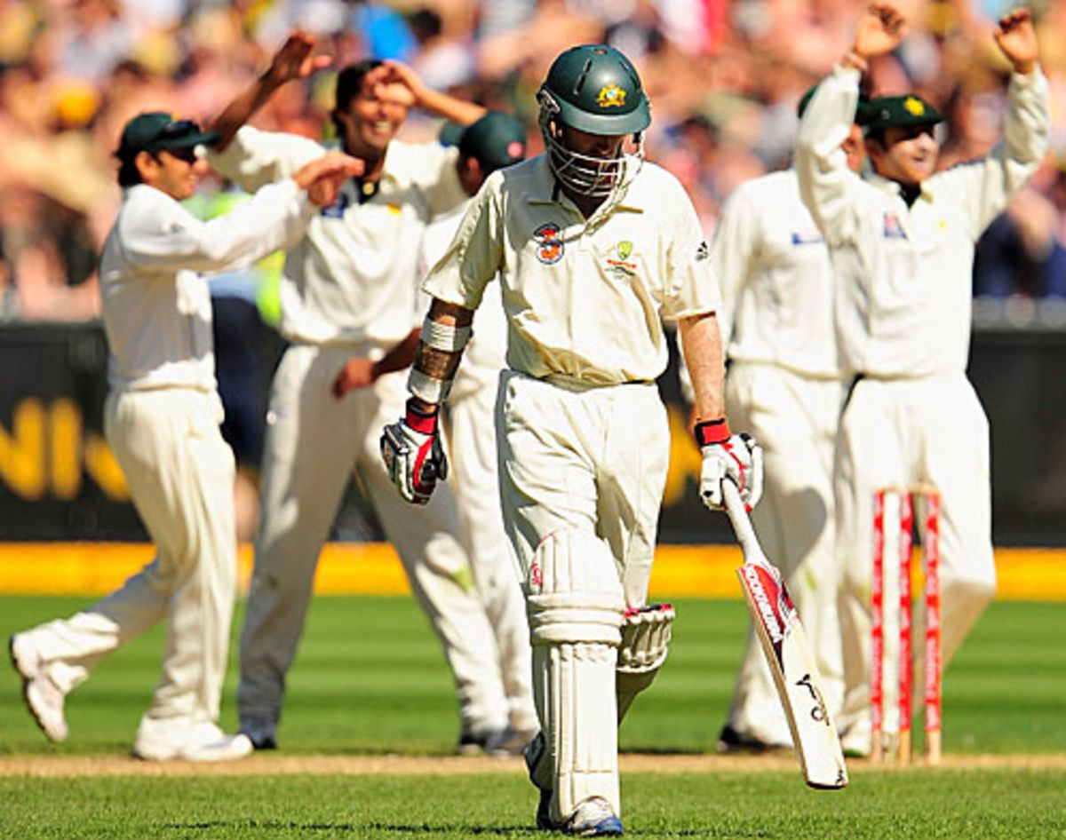 Simon Katich Falls For 98