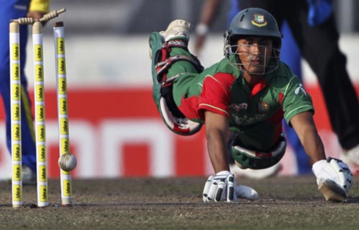 Mohammad Ashraful is caught short by a direct hit | ESPNcricinfo.com