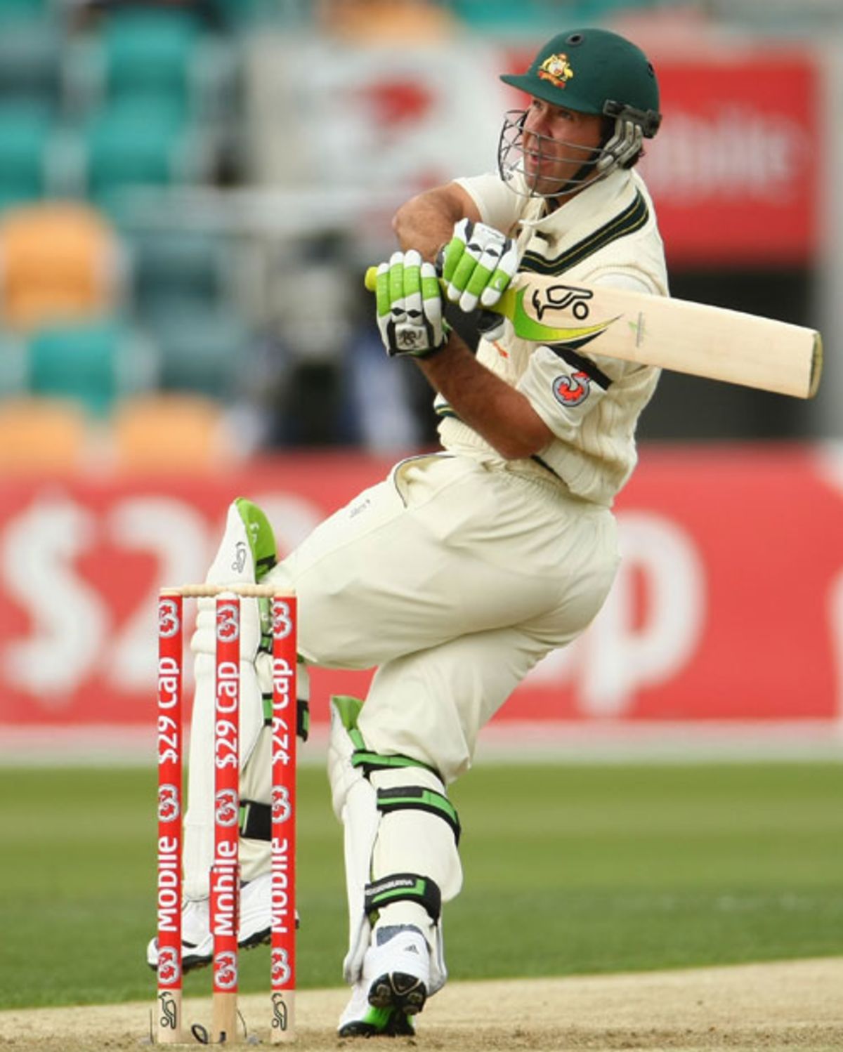 Ricky Ponting continues to pull despite some problems with the shot ...