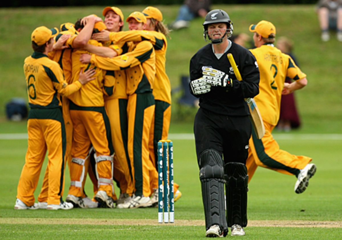 Michael Bracewell celebrates his hundred | ESPNcricinfo.com