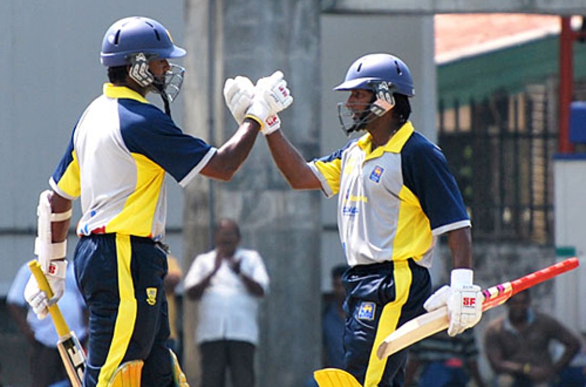 Chinthaka Jayasinghe pulls during his unbeaten 69 | ESPNcricinfo.com