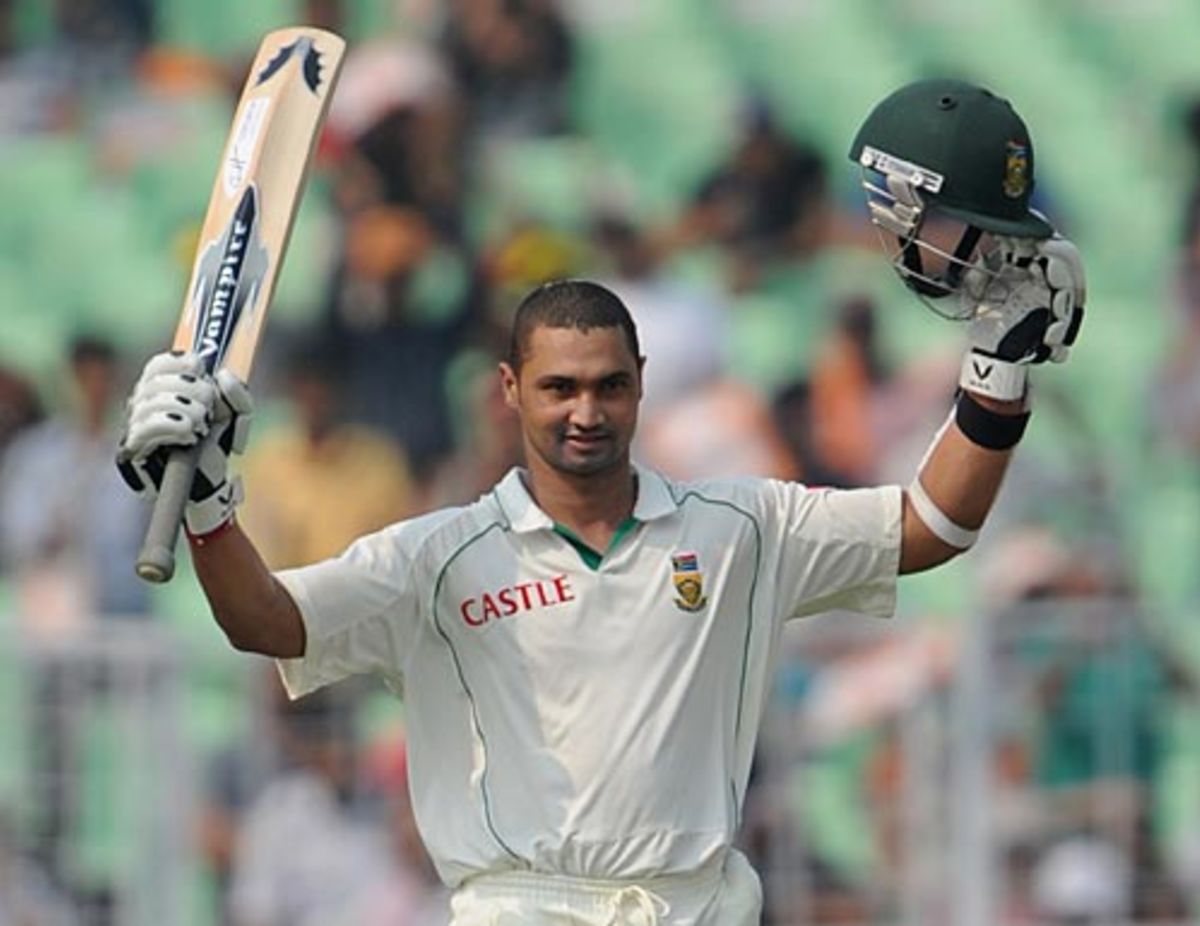 Alviro Petersen celebrates a century on debut | ESPNcricinfo.com