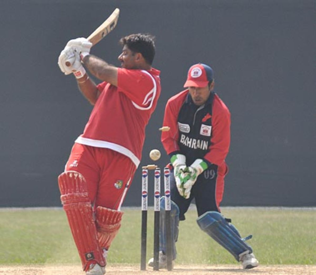 Loots Bosman goes over the top | ESPNcricinfo.com