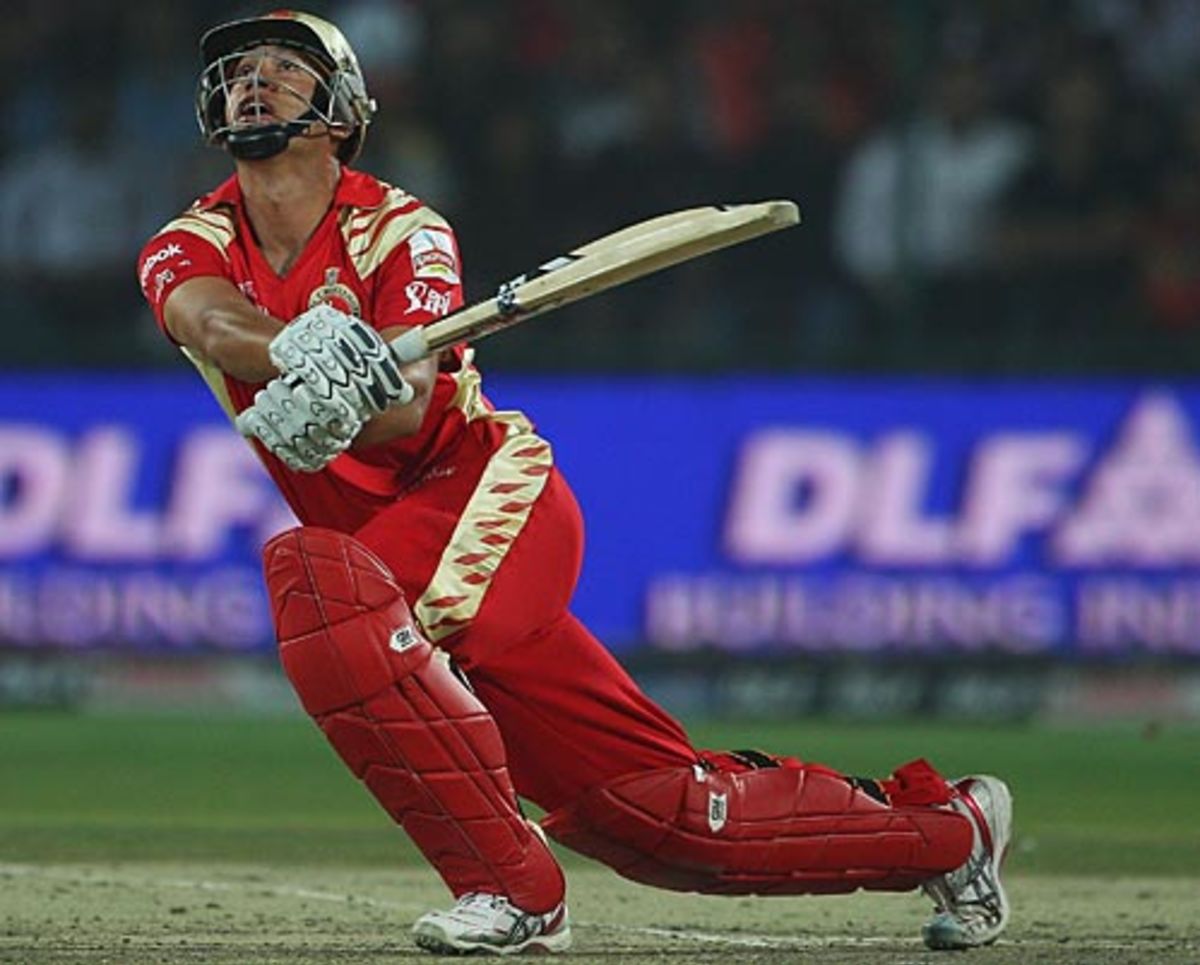 Ross Taylor skies a ball | ESPNcricinfo.com