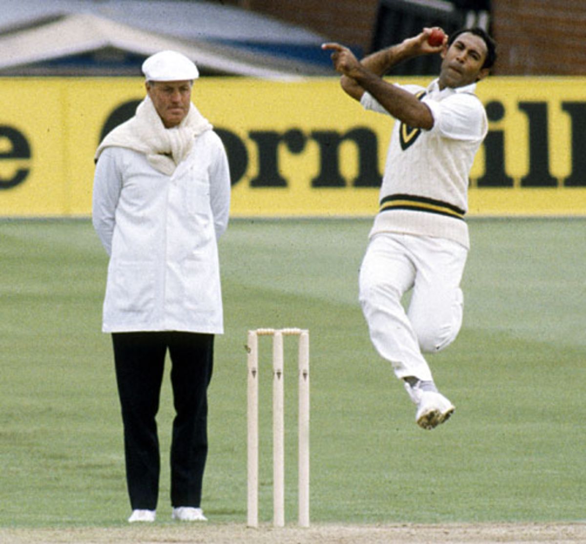 Dean Jones poses for a photo | ESPNcricinfo.com