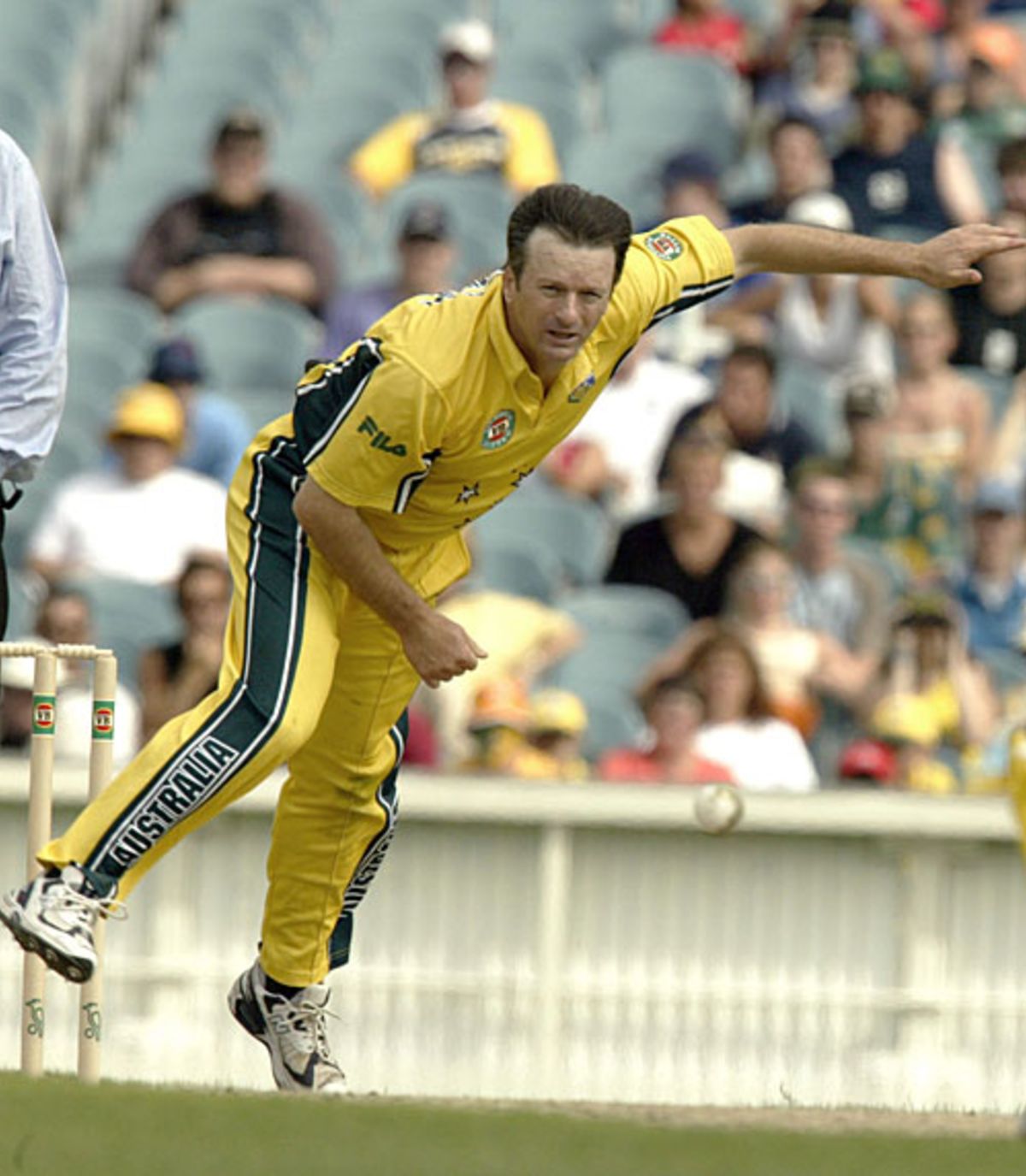 Steve Waugh bowls | ESPNcricinfo.com