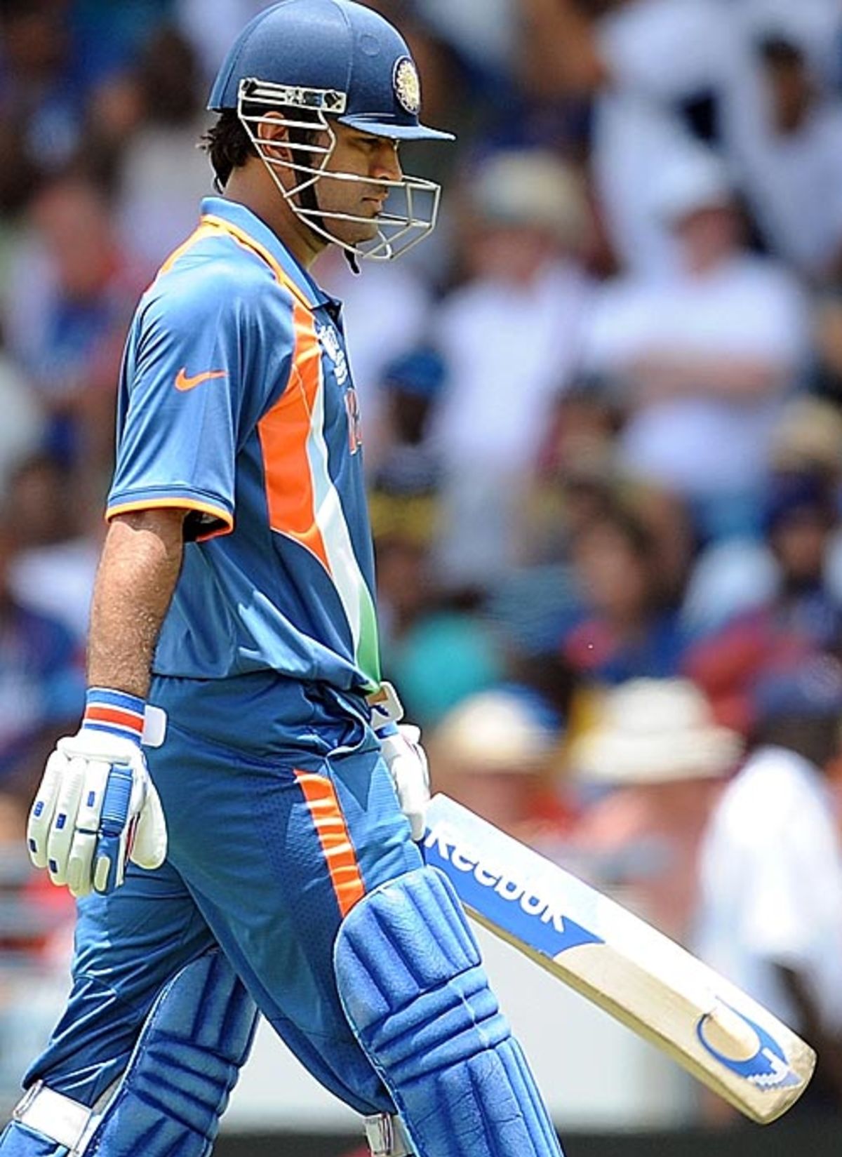 MS Dhoni holed out in search of quick runs | ESPNcricinfo.com