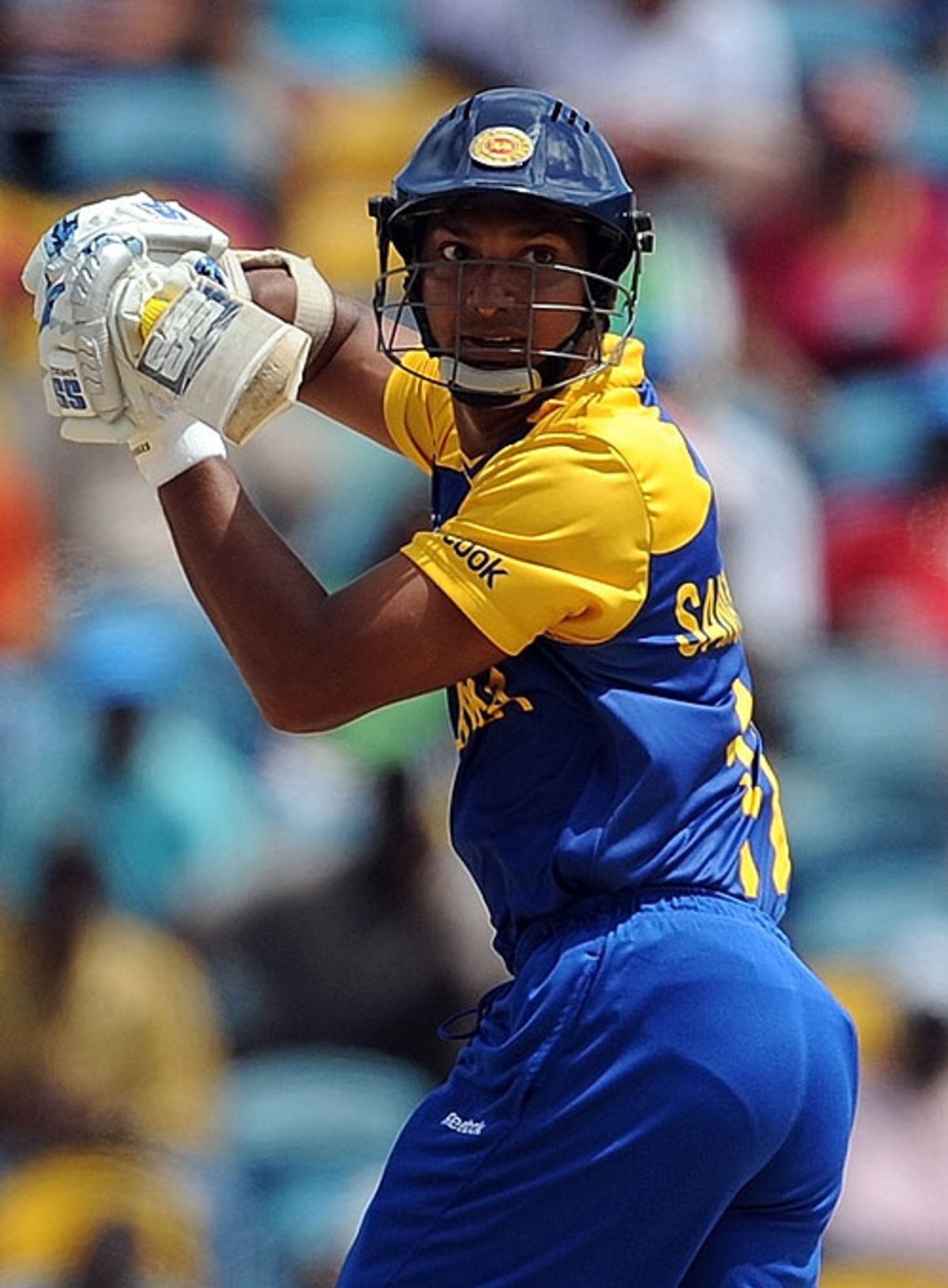 Mahela Jayawardene continued his imperious form with a 25-ball half ...