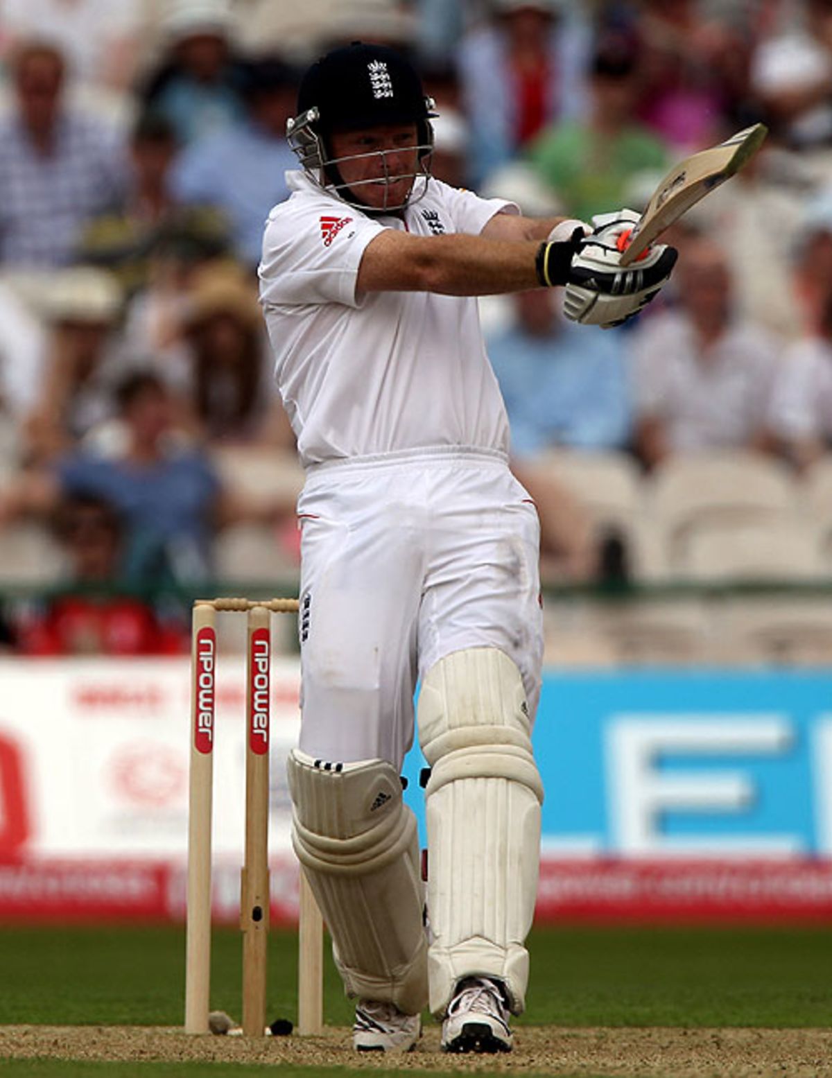 Ian Bell pulls through midwicket during an important innings for ...